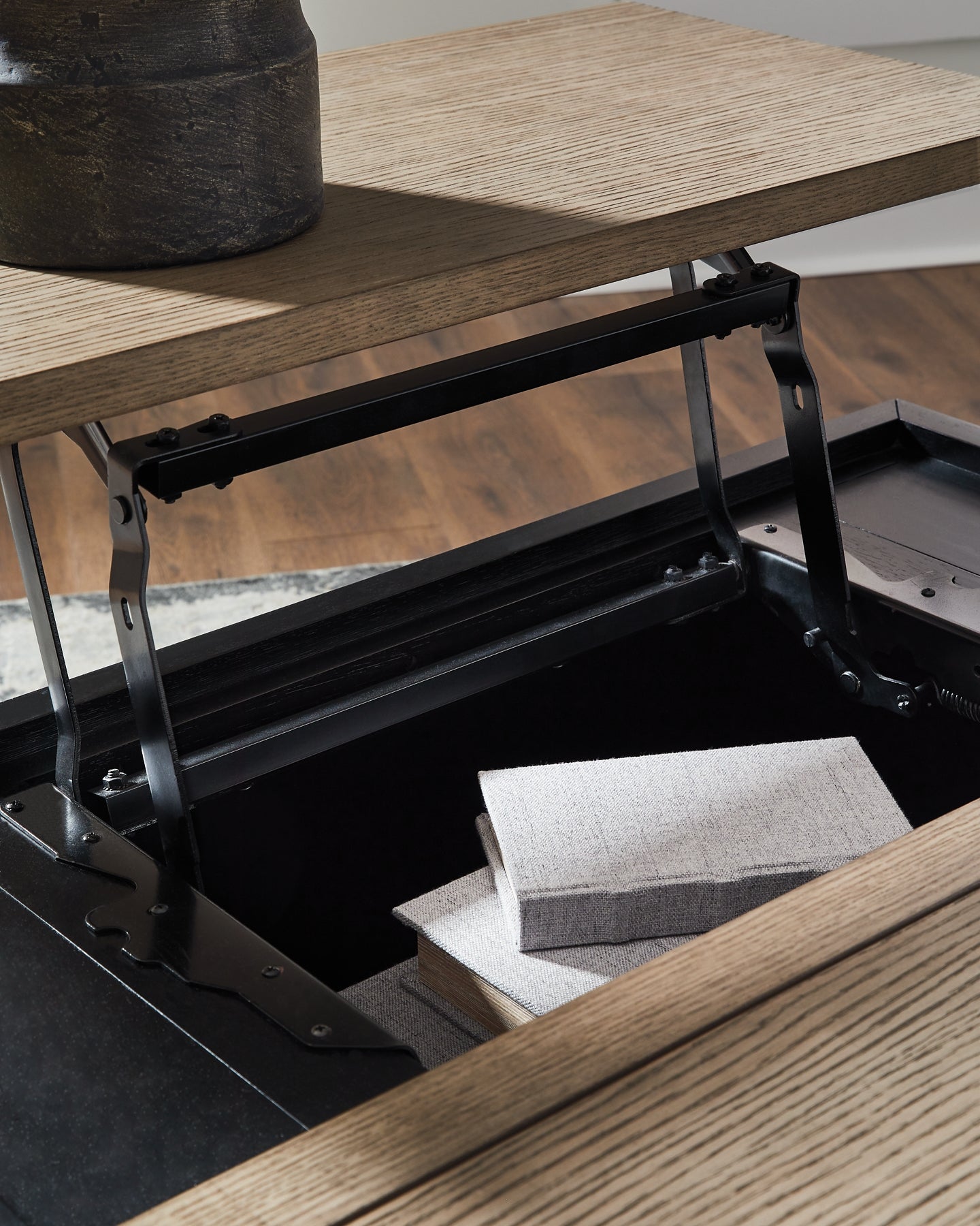 Rylandyn Lift Top Cocktail Table – New Age Chicago Furniture Co.