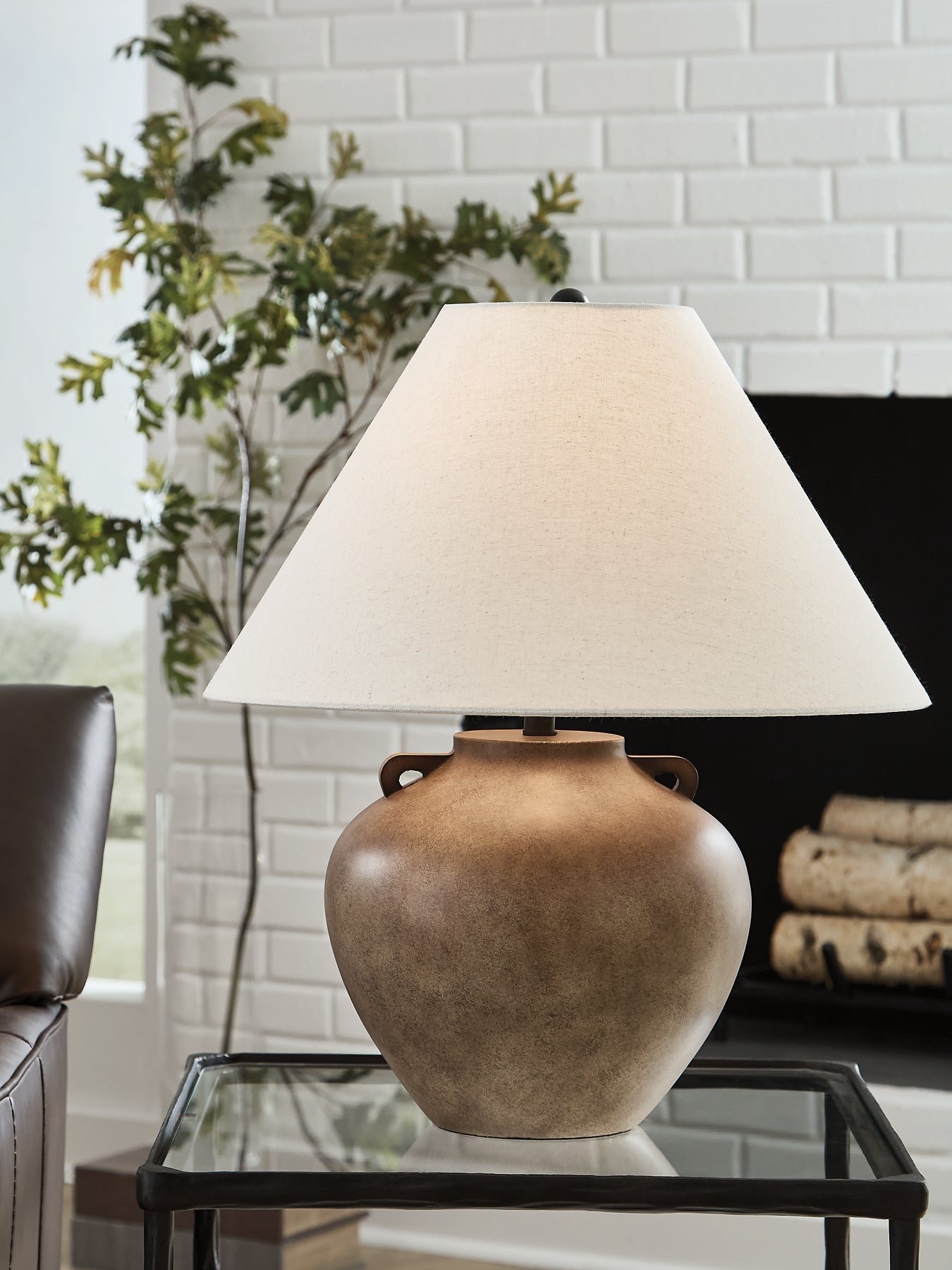 Ferrilby Poly Table Lamp (1/CN) – New Age Chicago Furniture Co.
